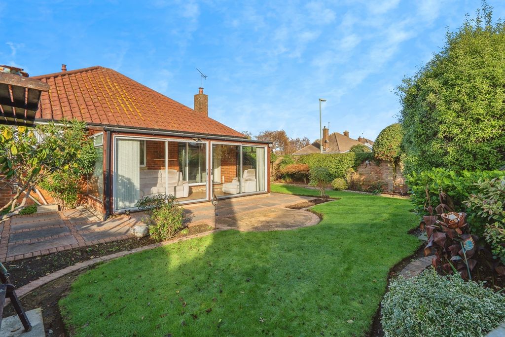 Selangor Avenue, Emsworth, Hampshire PO10, 3 bed bungalow for sale, £ ...