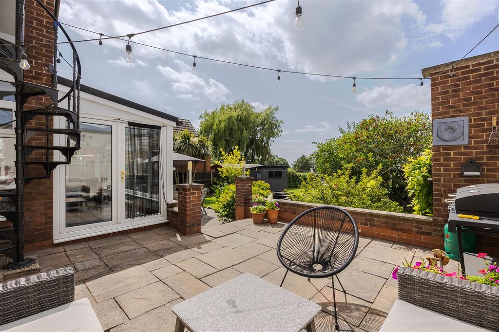 Northfield Road, Messingham DN17, 4 bed detached house for sale, £ ...