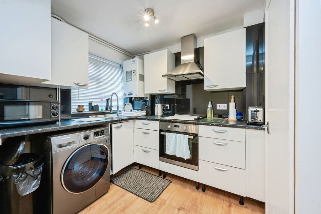 Beatrice Street, Bedford, Bedfordshire MK42, 3 bed end terrace house ...