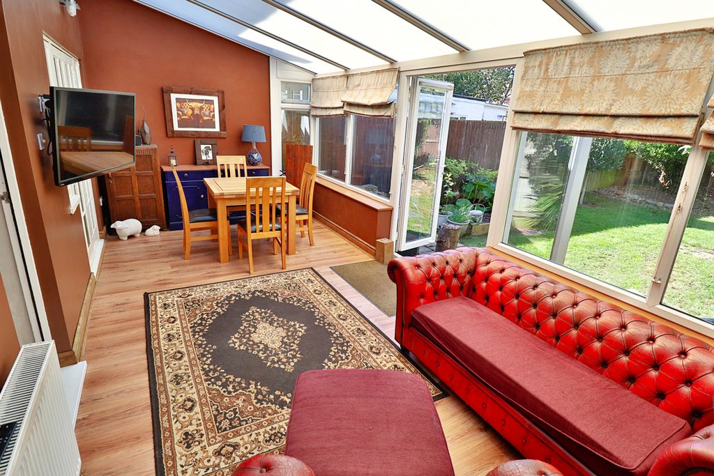 Paston Lane, Walton, Peterborough PE4, 3 bed semi-detached house for ...