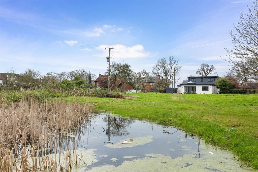 Oakfield, Station Road, Wadborough, Worcester. WR8, 4 bed detached ...