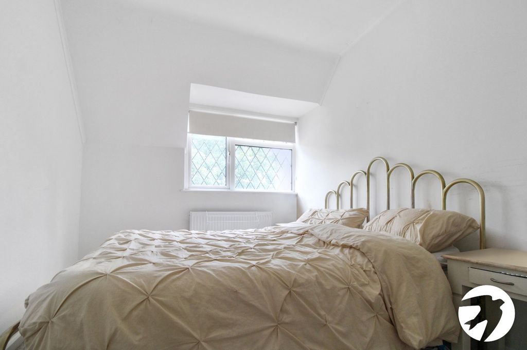 Hook Green Road, Southfleet, Gravesend, Kent DA13, 2 bed semi-detached ...