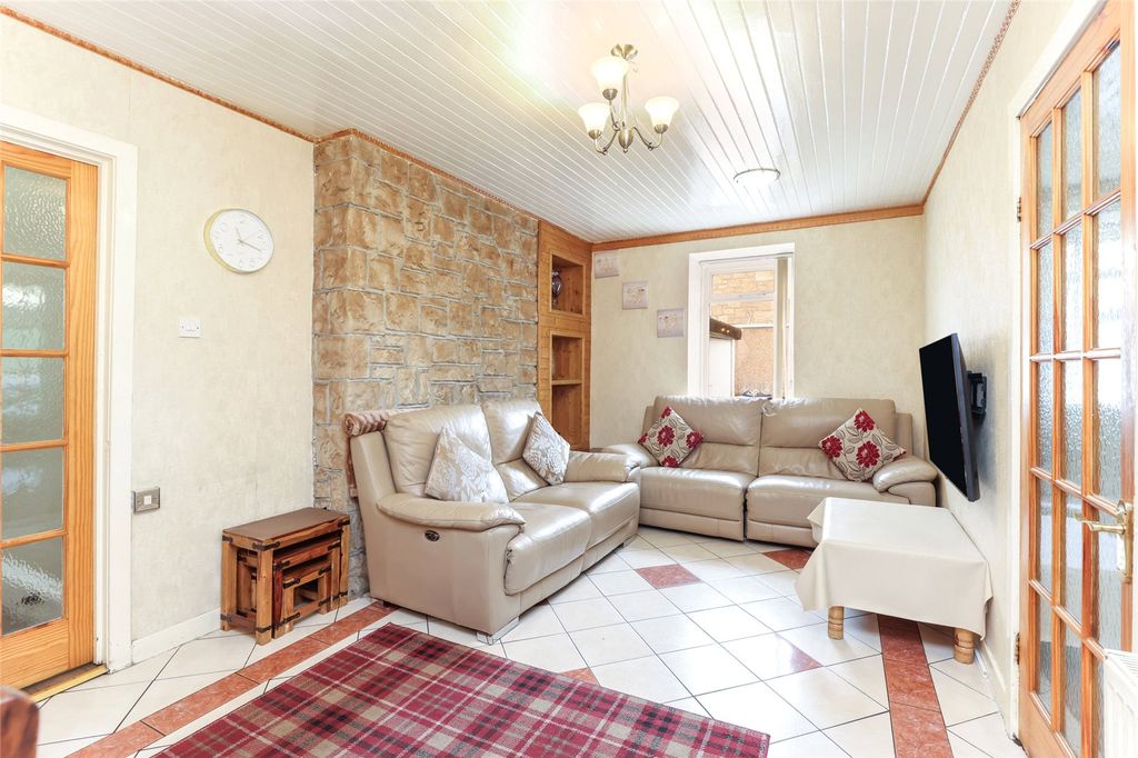 Carmyle Avenue, Glasgow, Glasgow City G32, 5 bed semi-detached house ...