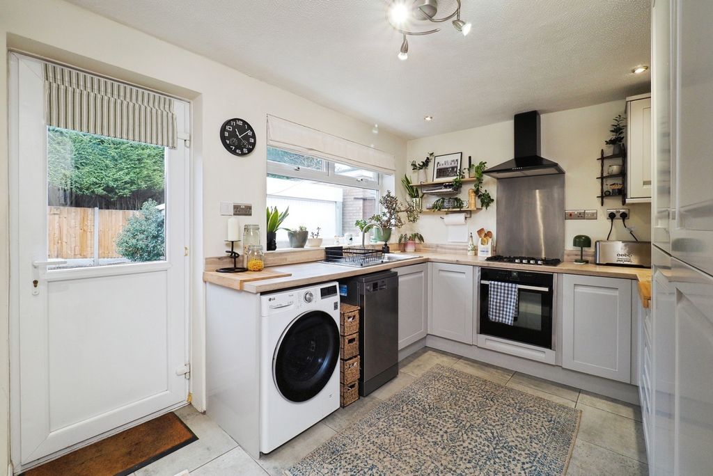 Sloan Drive, Bramcote, Nottingham NG9, 2 bed semi-detached house for ...