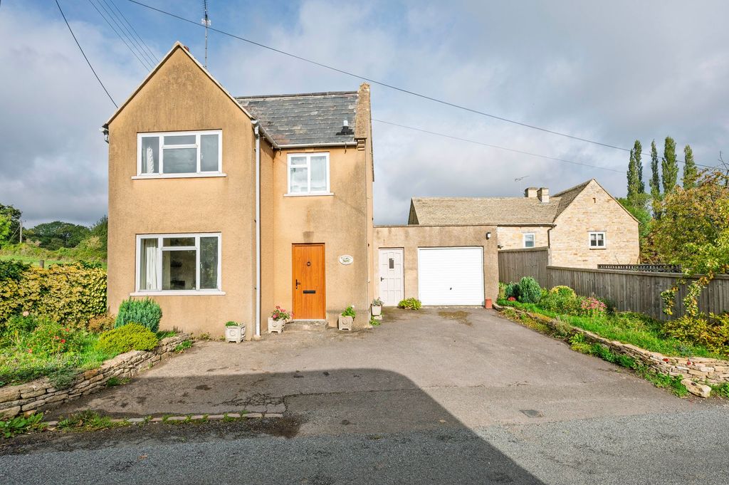 Broadwell, Moreton-In-Marsh GL56, 2 bed cottage for sale, £500,000 ...