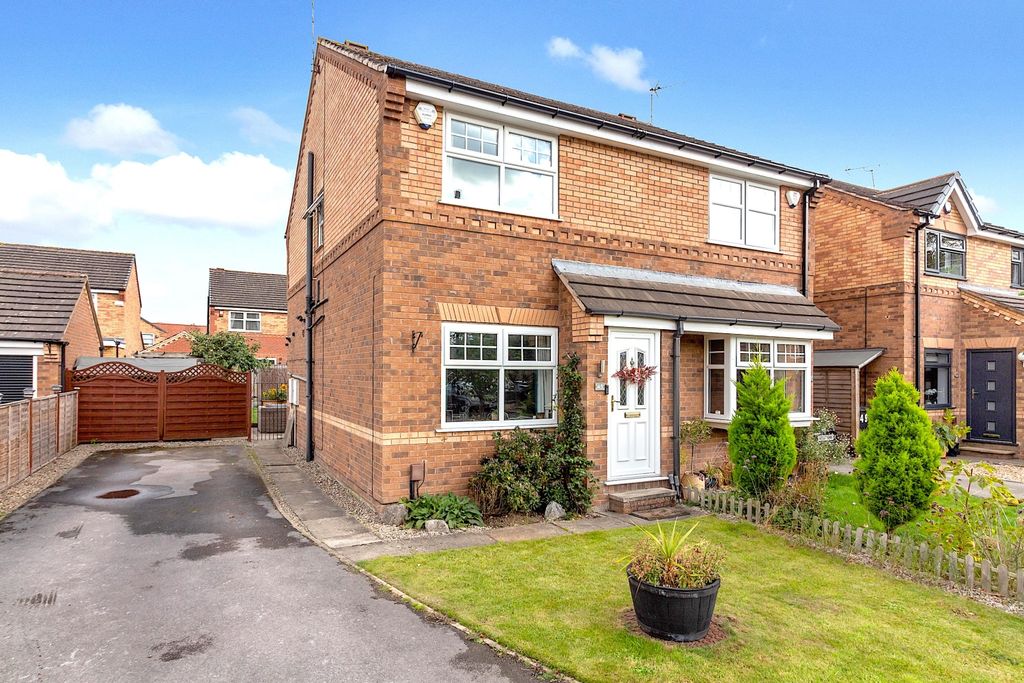 45 Holyrood Drive, York YO30, 2 bed semi-detached house for sale, £ ...