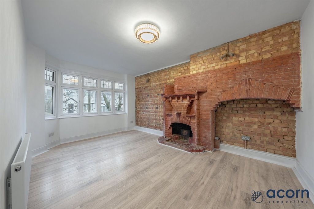 Buck Lane, Kingsbury, London NW9, 2 bed maisonette for sale, £335,000 ...