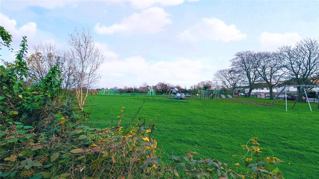 Worthing Road, Wick, Littlehampton, West Sussex BN17, 1 bed flat for ...