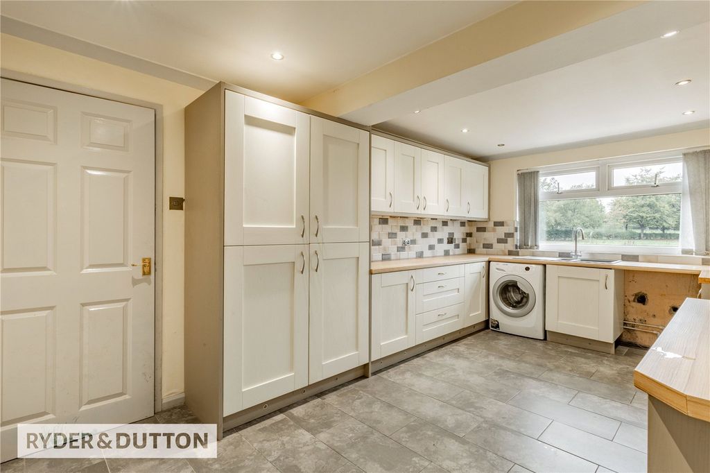 Brellafield Drive, High Crompton, Shaw, Oldham OL2, 5 bed detached house for sale, £425,000 ...