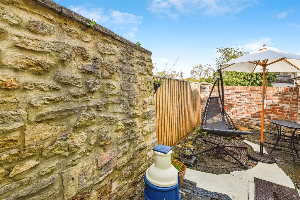 High Street, Rode, Frome BA11, 2 bed detached house for sale, £345,000 ...