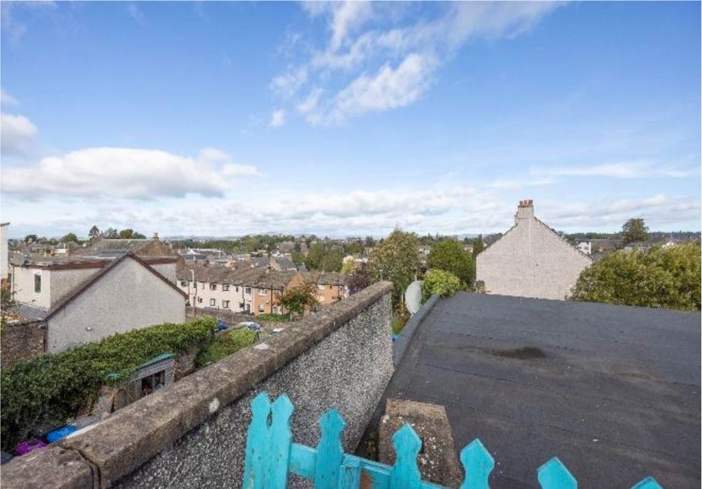 133 East High Street, Forfar, Angus DD8, 3 bed flat for sale, £70,000 ...