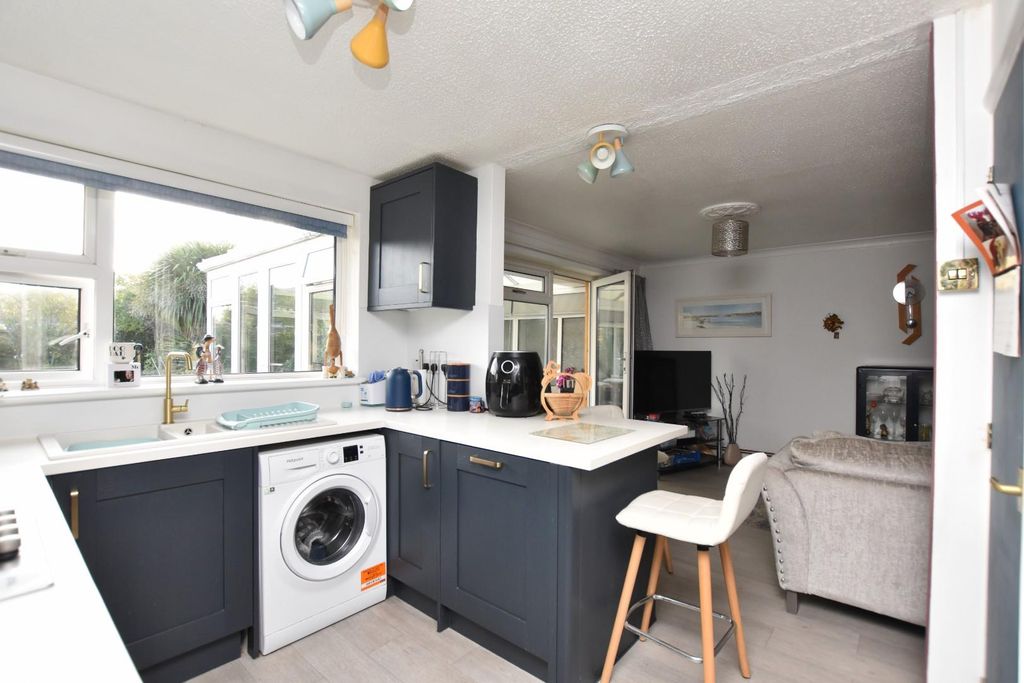 Aspen Close, St. Marys Bay, Romney Marsh TN29, 2 bed semi-detached ...
