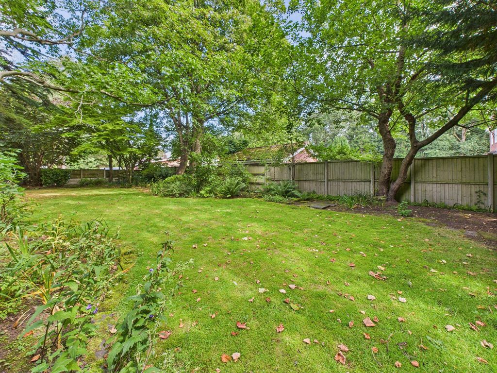 'kingsley', Halewood Road, Gateacre Village. L25, 6 bed detached house ...