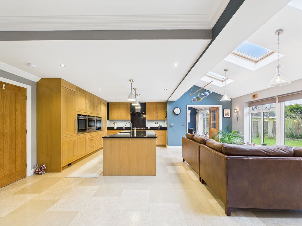 Old School Drive, Longton PR4, 5 bed detached house for sale, £650,000 ...