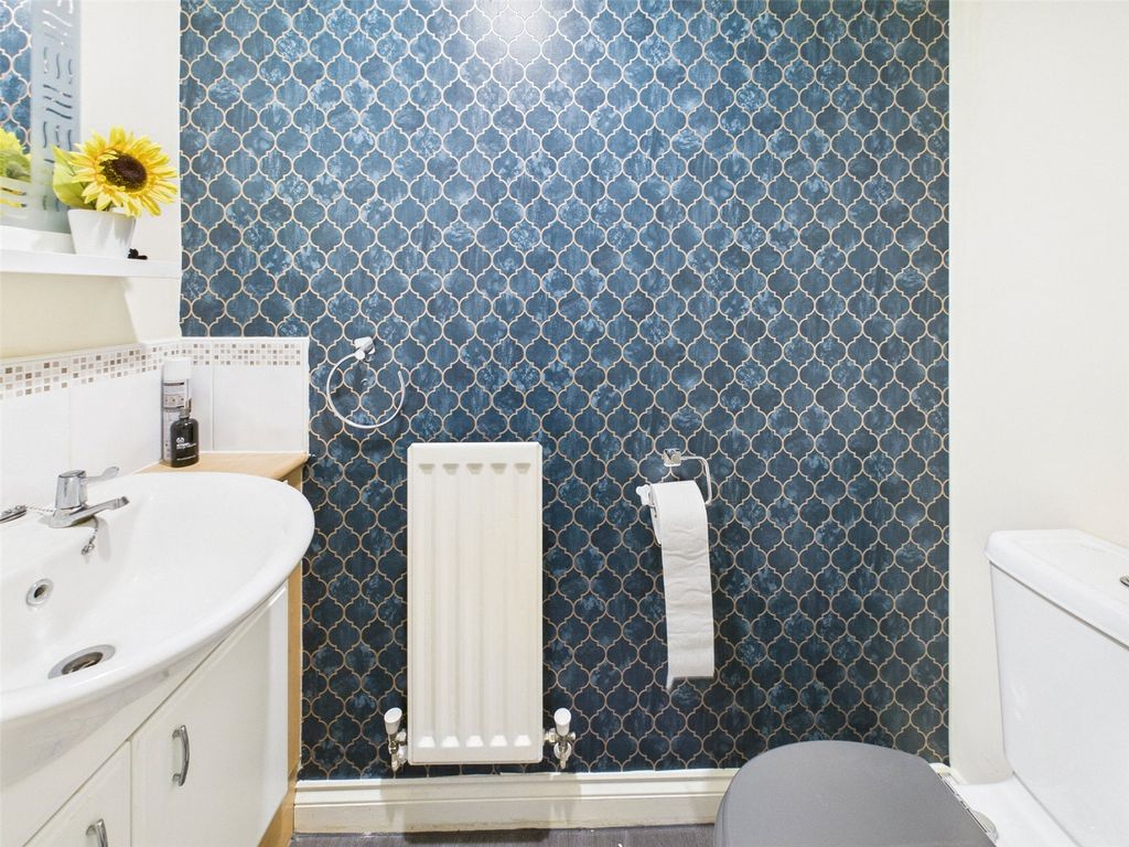 Holbeach Drive, Kingsway, Quedgeley, Gloucester GL2, 4 bed detached ...