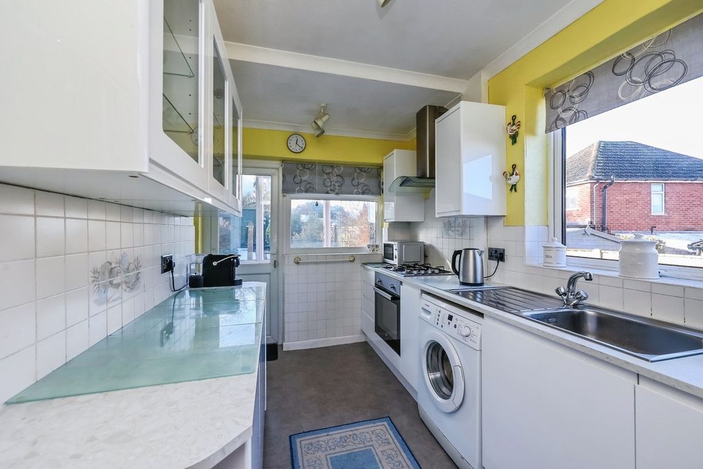 Beauvale Rise, Eastwood, Nottingham NG16, 3 bed semi-detached house for ...
