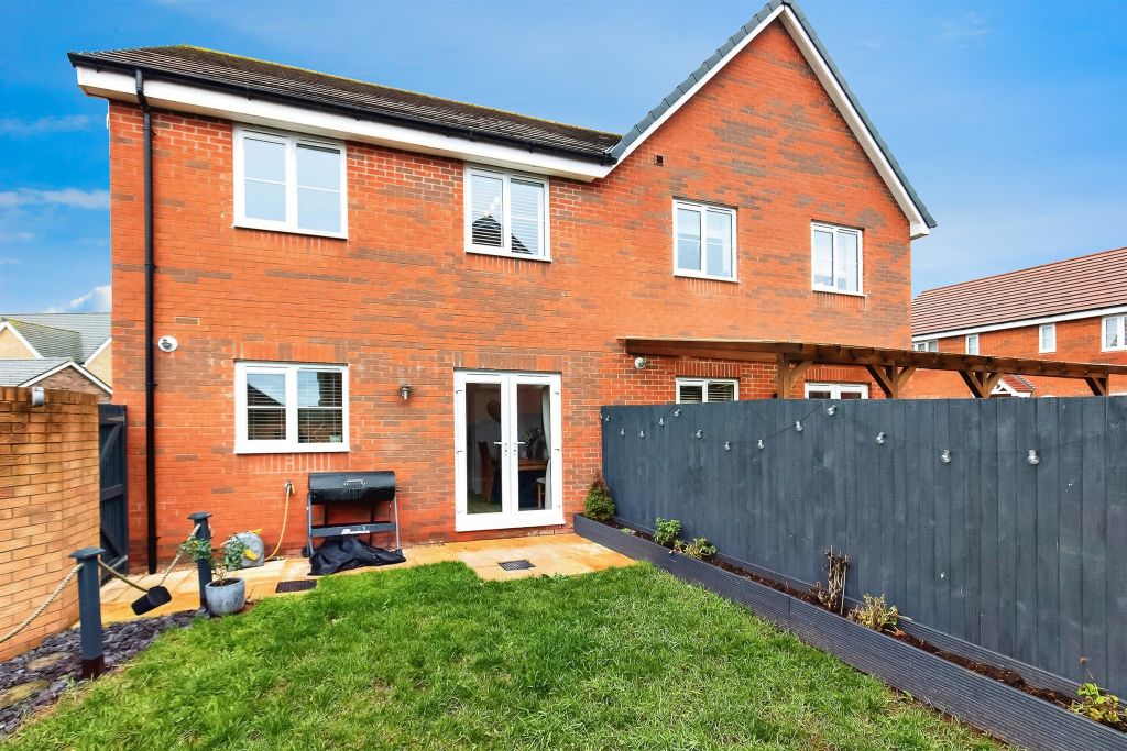 Holdenby Drive, Corby NN17, 3 bed semi-detached house for sale, £ ...
