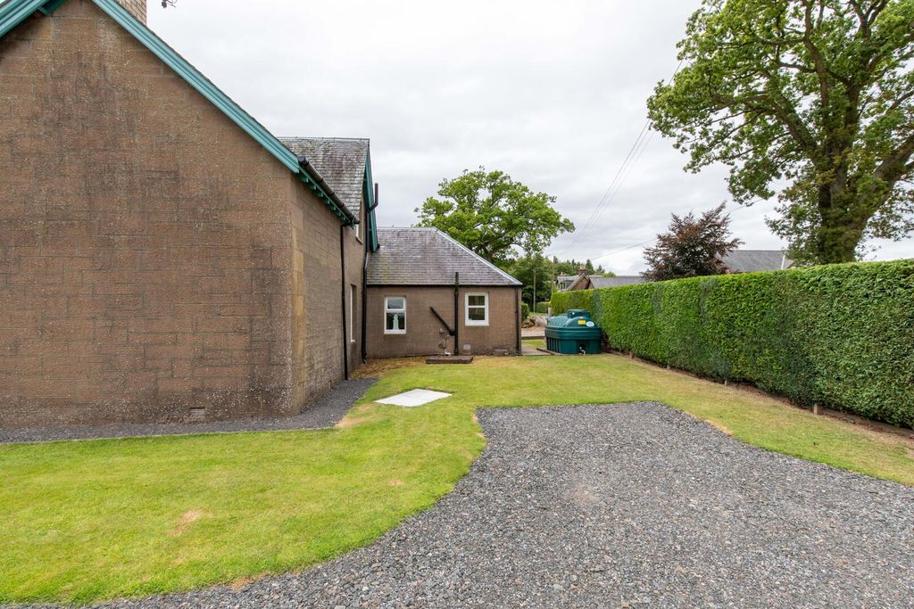 Burrelton, Blairgowrie PH13, 3 bed farmhouse for sale, £349,950 ...