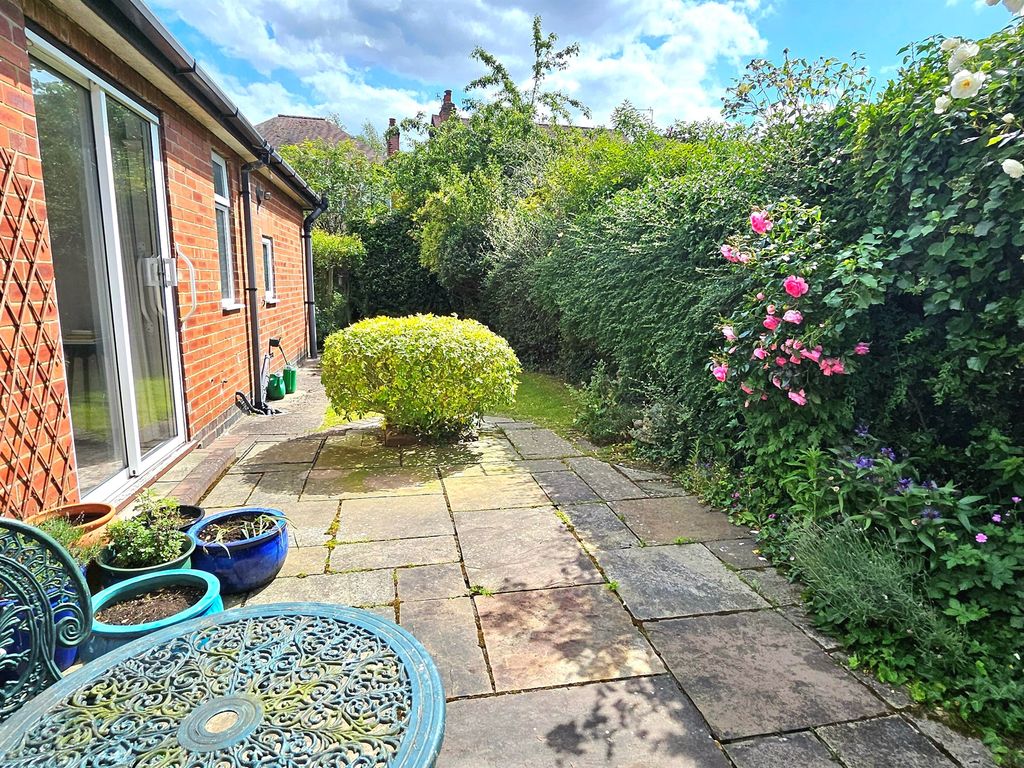 Moorland Road, Mickleover, Derby DE3, 2 bed detached bungalow for sale ...