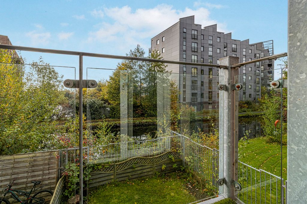 Stillwater Drive, Manchester M11, 3 bed end terrace house for sale, £ ...