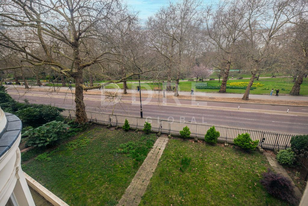 Queen Anne's Gate, London SW1H, 7 bed flat for sale | PrimeLocation