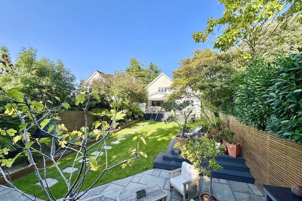 Muscliffe Lane, Throop, Bournemouth BH9, 4 bed detached house for sale ...