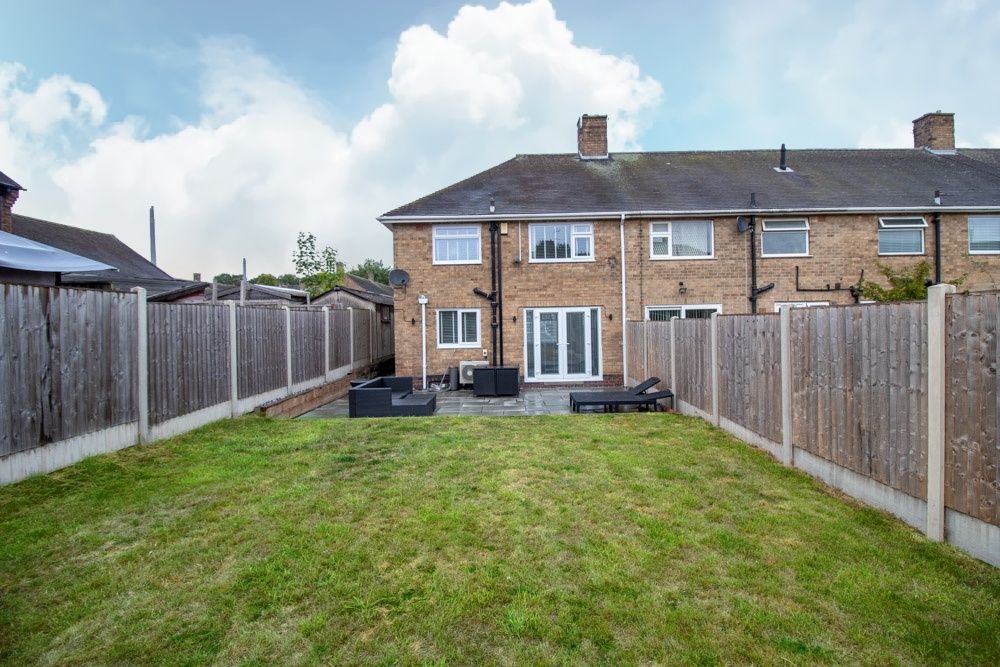 Farnborough Road, Clifton, Nottingham NG11, 3 bed end terrace house for ...