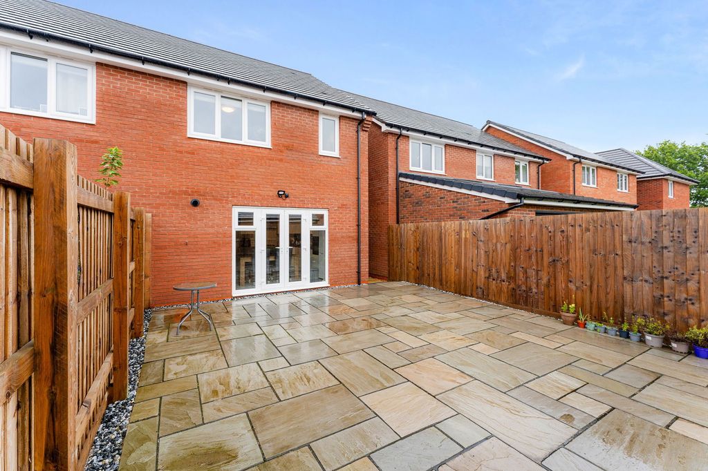 Thompson Farm Meadow, Lowton WA3, 3 bed semi-detached house for sale, £ ...