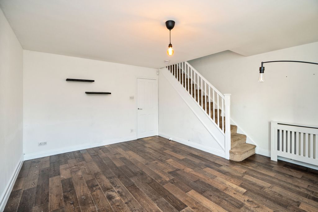 24 Castle Place, Gorebridge EH23, 3 bed semi-detached house for sale, £ ...