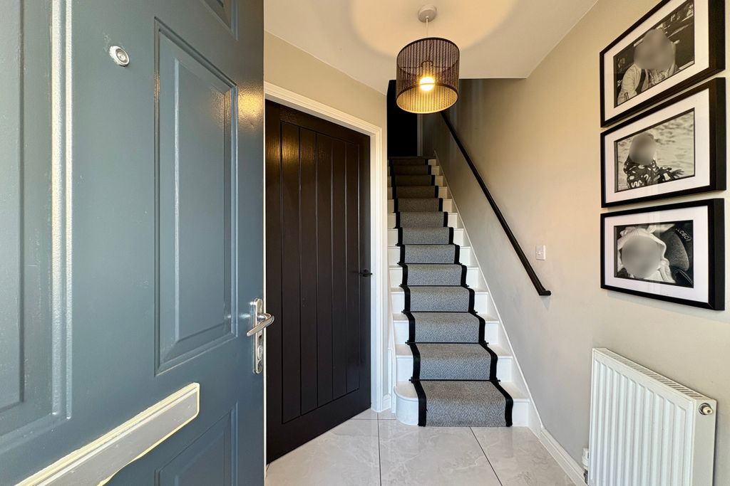 Luddington Drive, Ashurst, Skelmersdale WN8, 3 bed semi-detached house ...