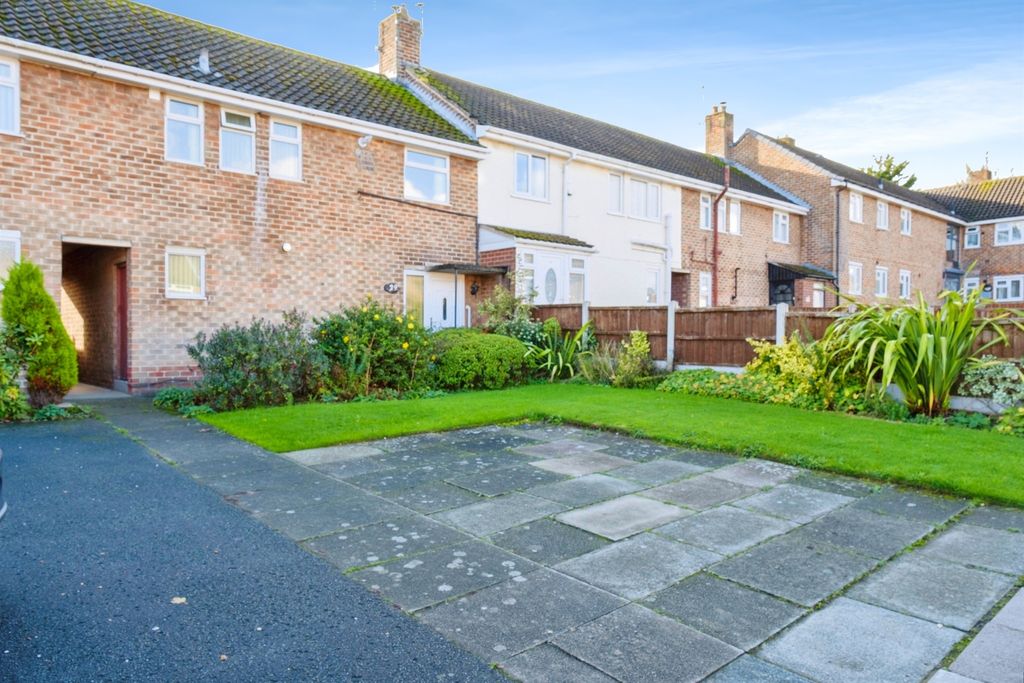 Robin Way, Wirral CH49, 3 bed terraced house for sale, £145,000 ...