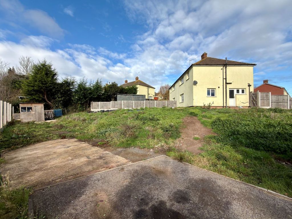50 Barnes Road, Highfields, Stafford ST17, 3 bed semi-detached house ...