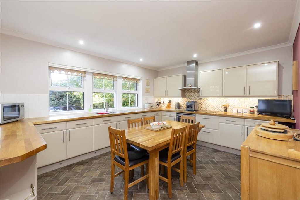 Windrush Cottage, Easter Howgate, Penicuik EH26, 3 bed detached ...