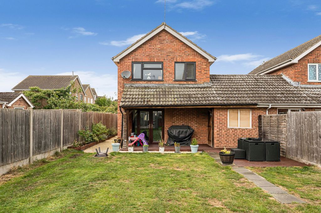 Windsor Road, Sawtry, Cambridgeshire. PE28, 3 bed link detached house ...