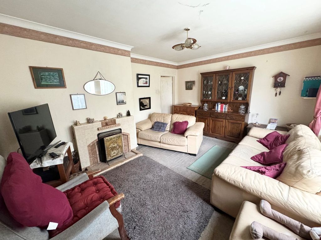 Grange Close, Guildford GU2, 3 bed semi-detached house for sale, £ ...