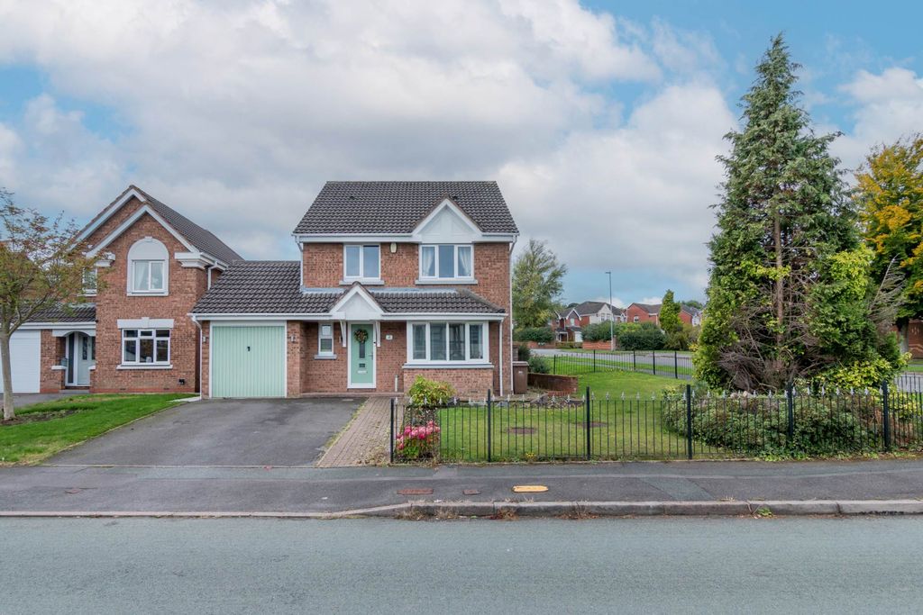 Osprey Avenue, Meir Park, Stoke On Trent ST3, 4 bed detached house for ...
