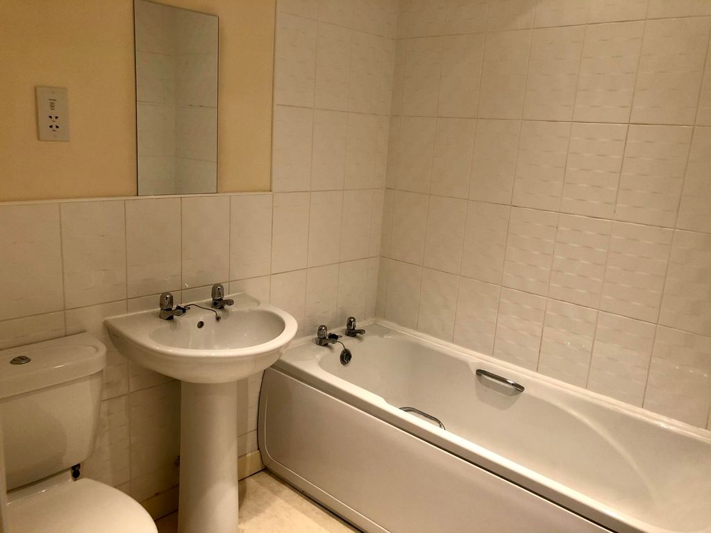 Anchor Point, Bramall Lane, Sheffield S2, 2 bed flat to rent, £850 pcm ...