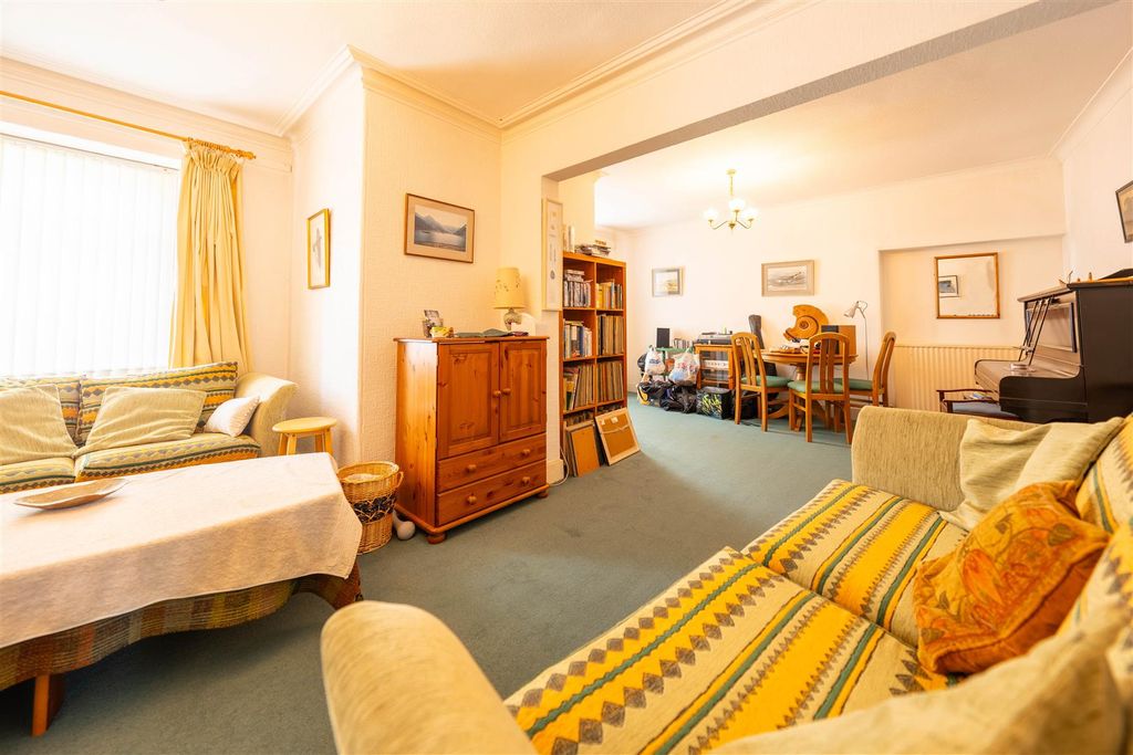 High Street, Burrelton, Blairgowrie PH13, 3 bed property for sale, £ ...
