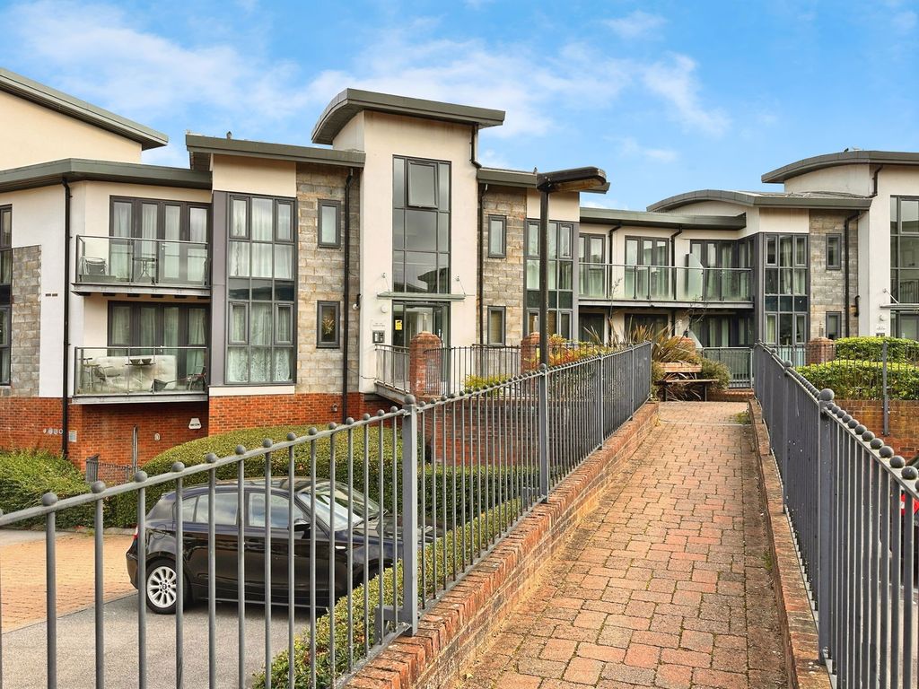 Dunthorne Way, Grange Farm, Milton Keynes MK8, 2 bed flat for sale, £ ...