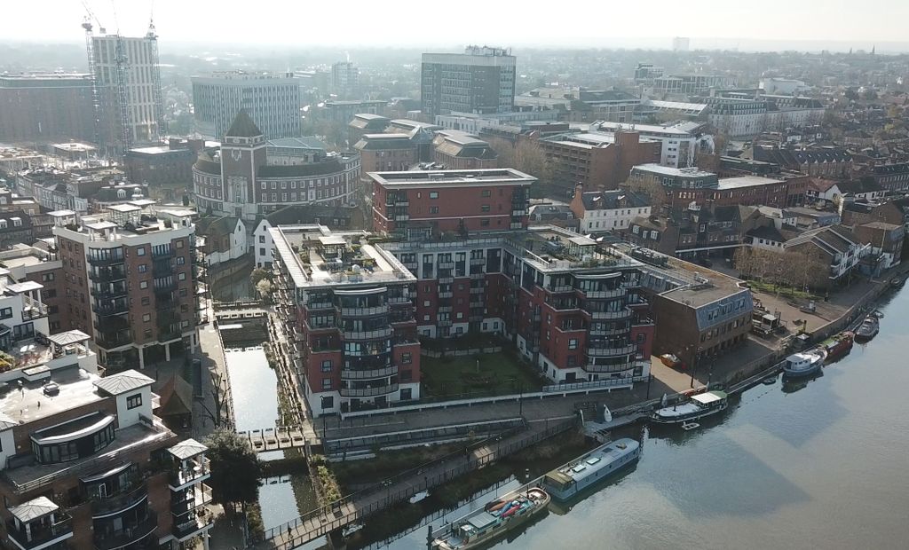 Charter Quay, Kingston Upon Thames KT1, 2 bed flat for sale, £500,000 ...
