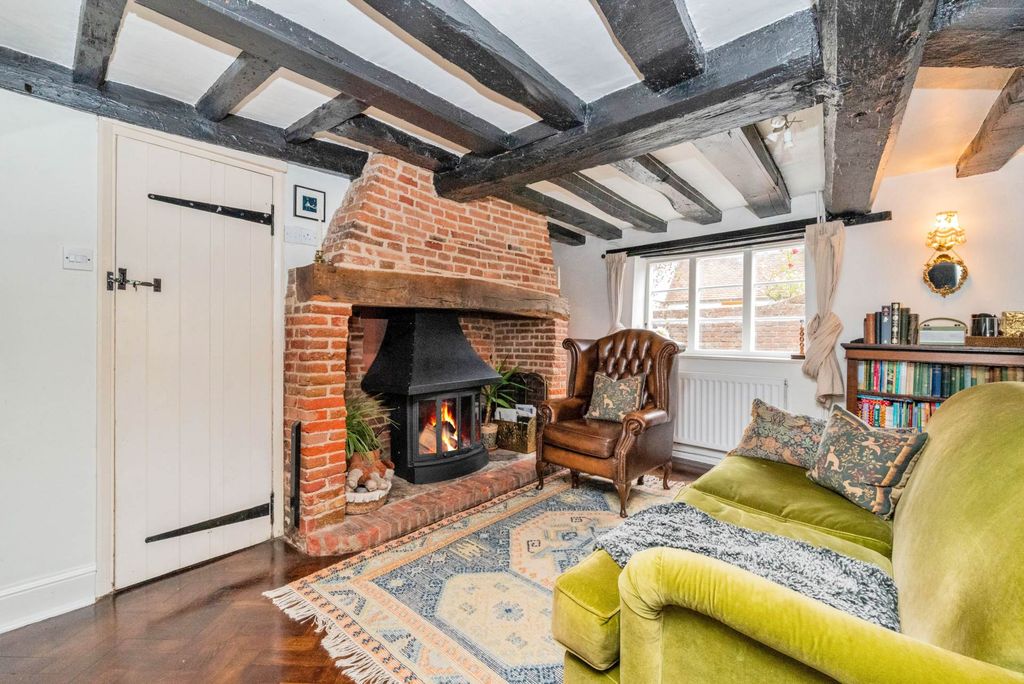 School Lane, Fordwich CT2, 2 bed cottage for sale, £350,000 | PrimeLocation