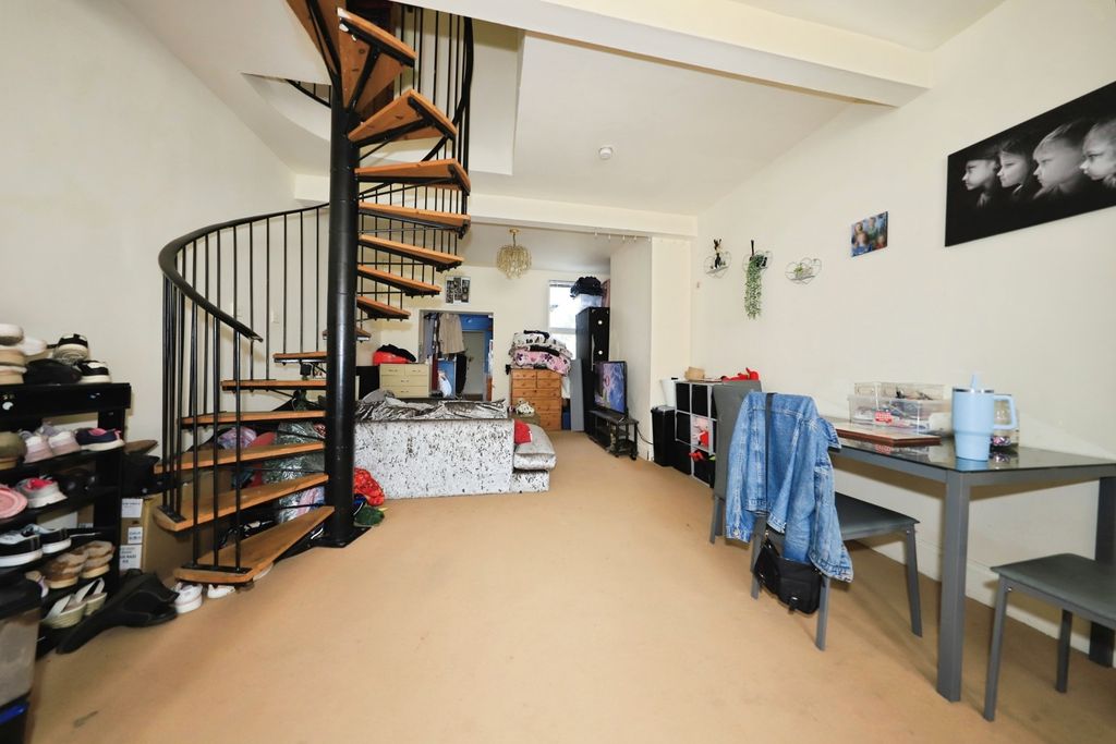Merridale Street West, Wolverhampton, West Midlands WV3, 3 bed terraced ...