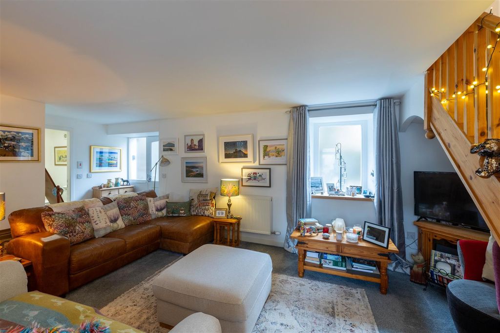 Thorntree Square, Dunning, Perth PH2, 3 bed semi-detached house for ...