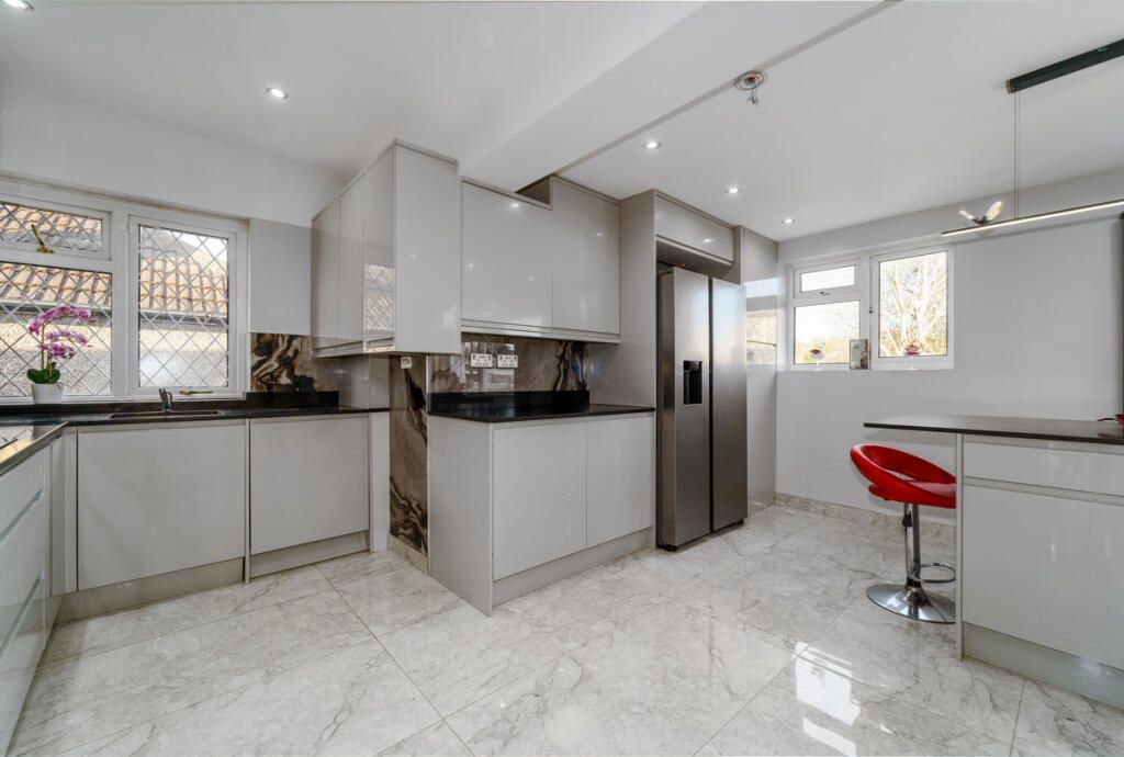 Compton Place, Watford WD19, 3 bed semi-detached bungalow for sale, £ ...