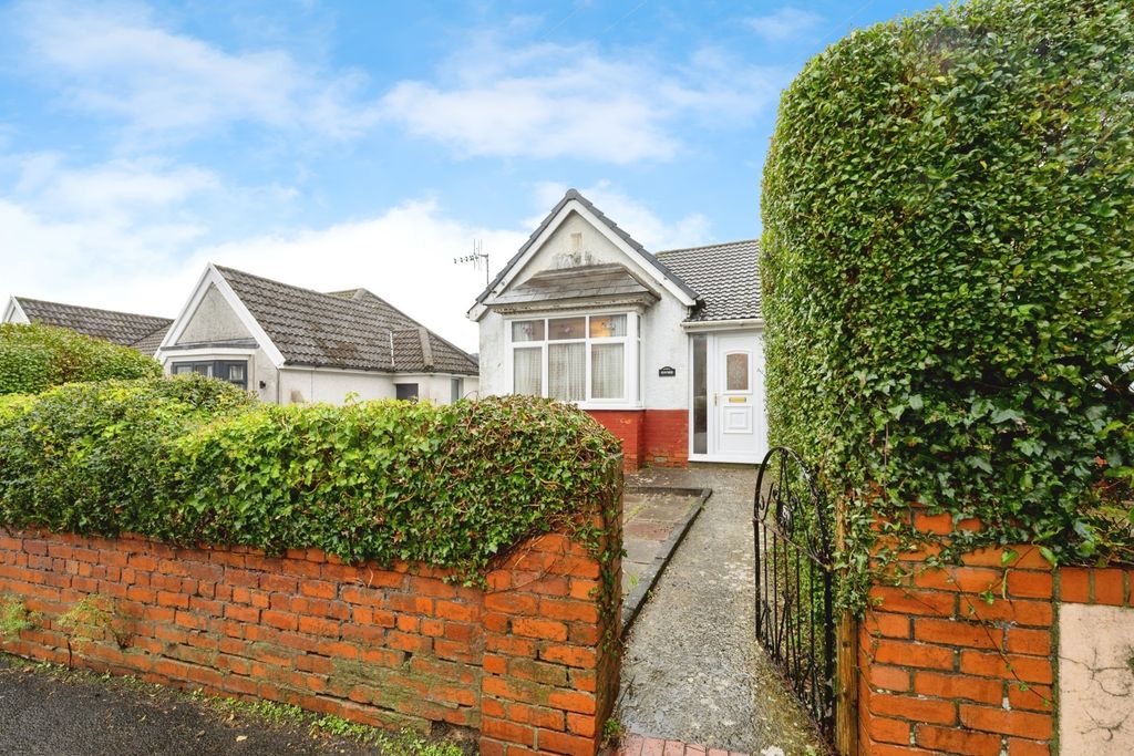 Lewis Road, Neath, West Glamorgan SA11, 2 bed semi-detached house for ...