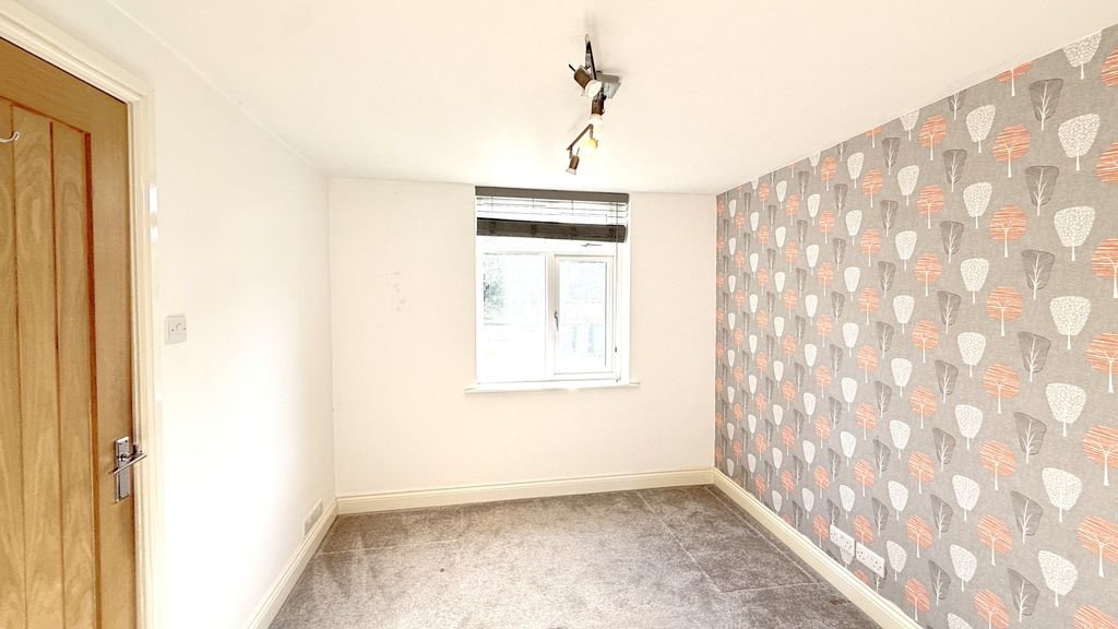 Whittingham Lane, Preston PR3, 4 bed semi-detached house to rent, £ ...