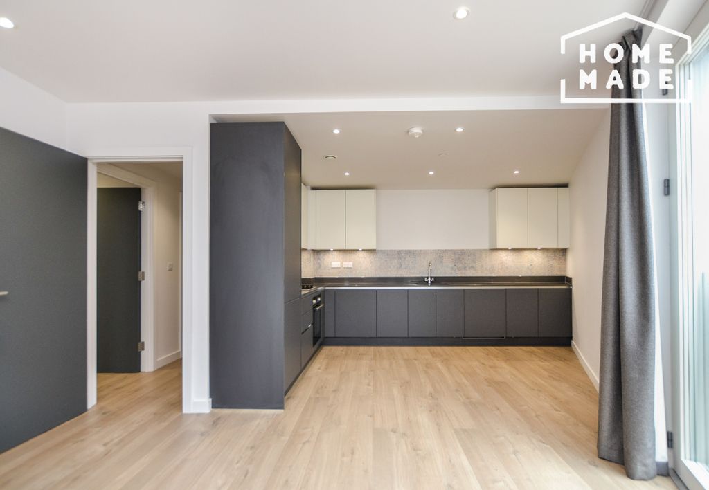 Bridge House, Stratford E20, 3 bed flat to rent, £3,200 pcm | PrimeLocation