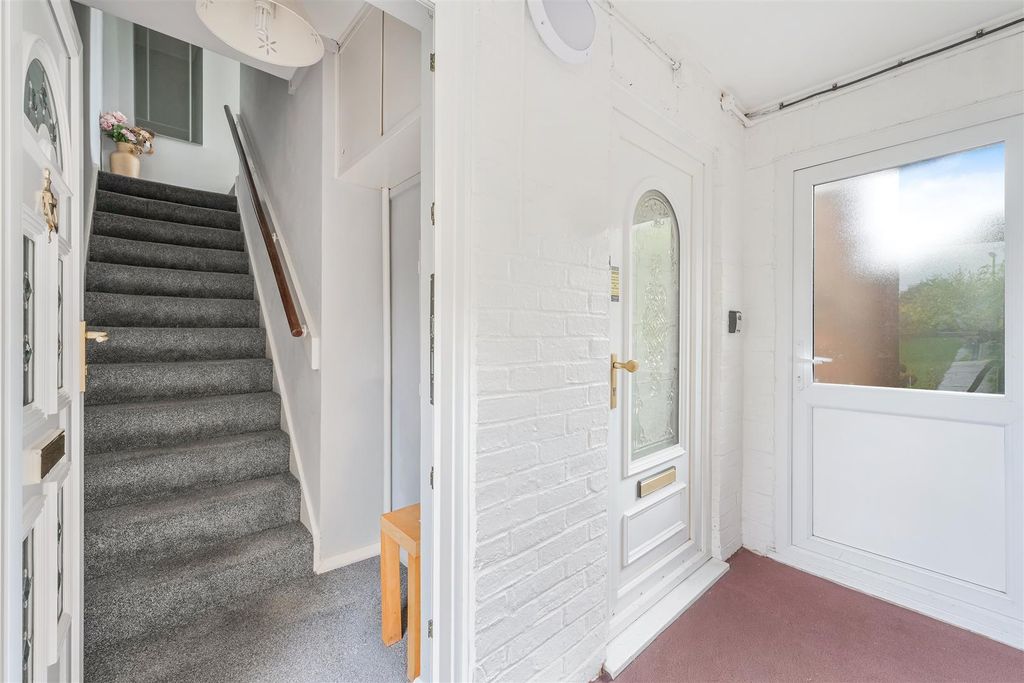 Nork Way, Banstead SM7, 2 bed maisonette for sale, £385,000 | PrimeLocation