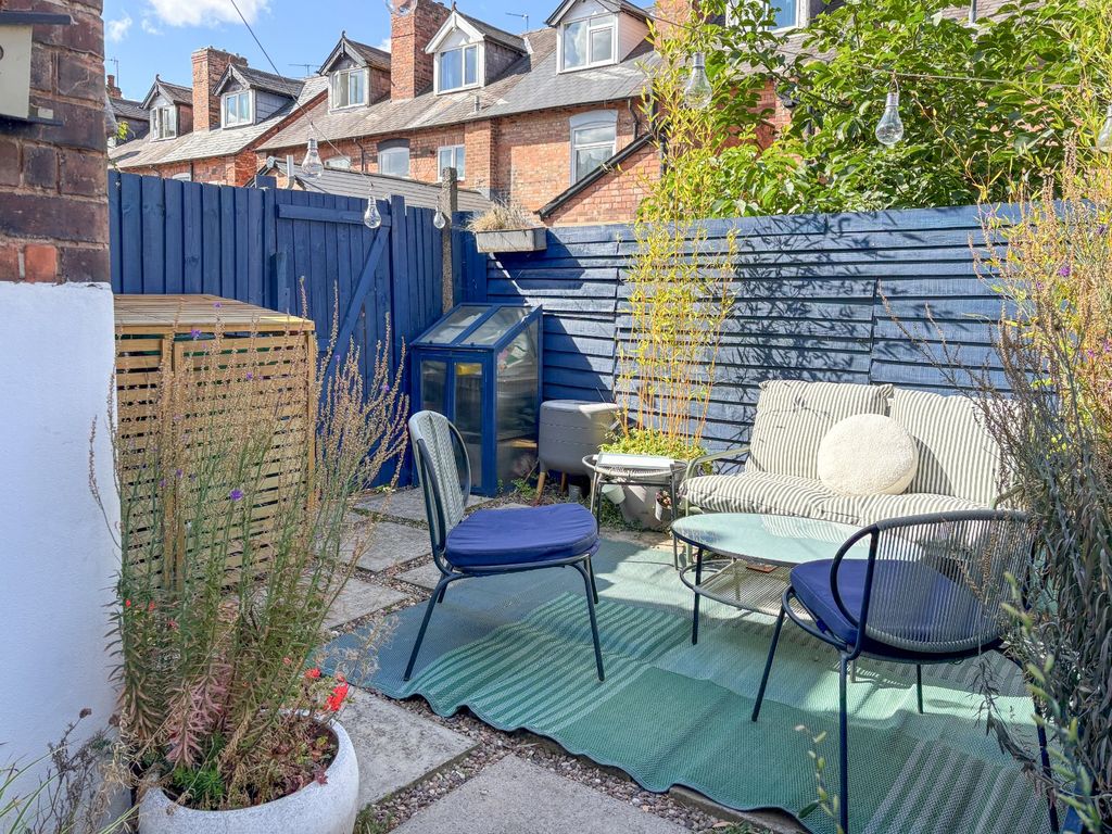 Woolmer Road, Nottingham, Nottinghamshire NG2, 3 bed semi-detached ...