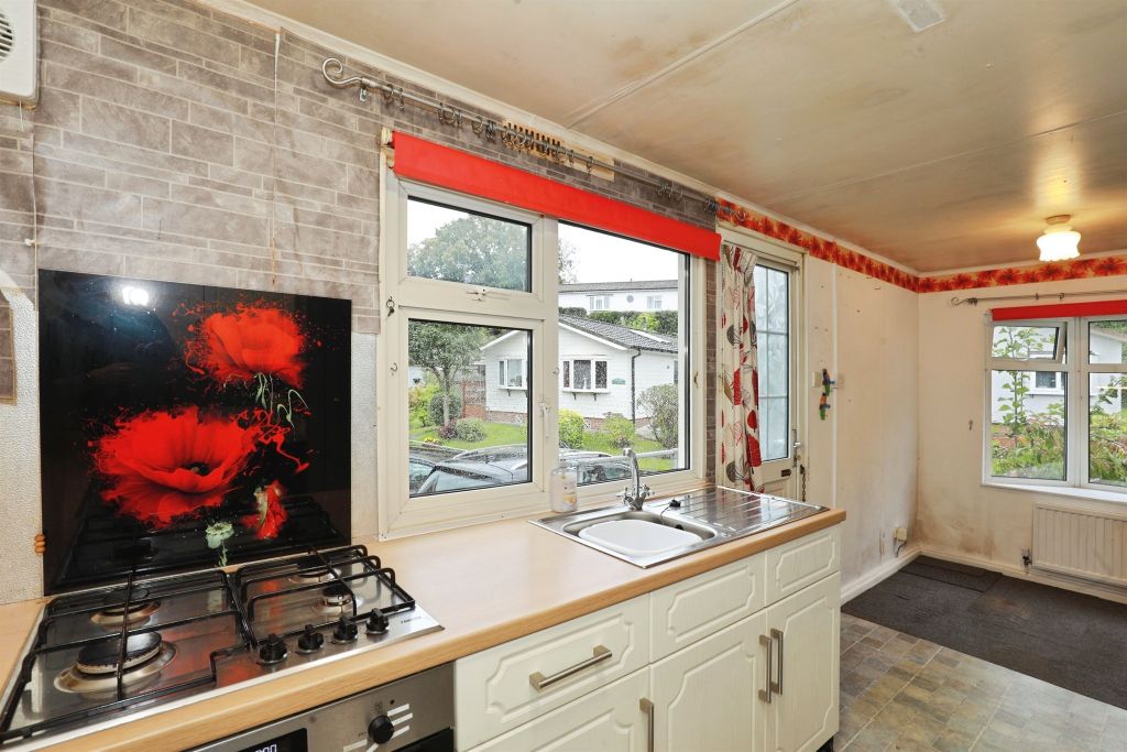 Eddisbury Hill, Delamere, Northwich CW8, 2 bed mobile/park home for ...
